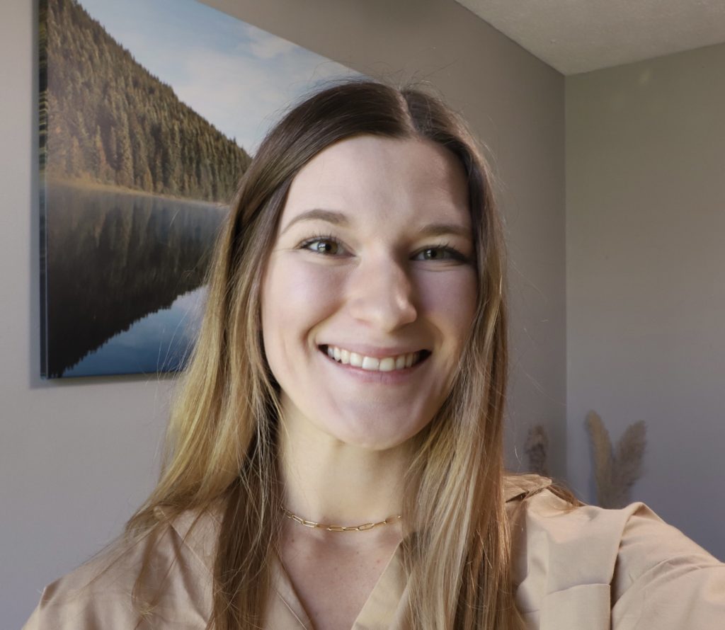 Sarah Dedek | What's the good word?
